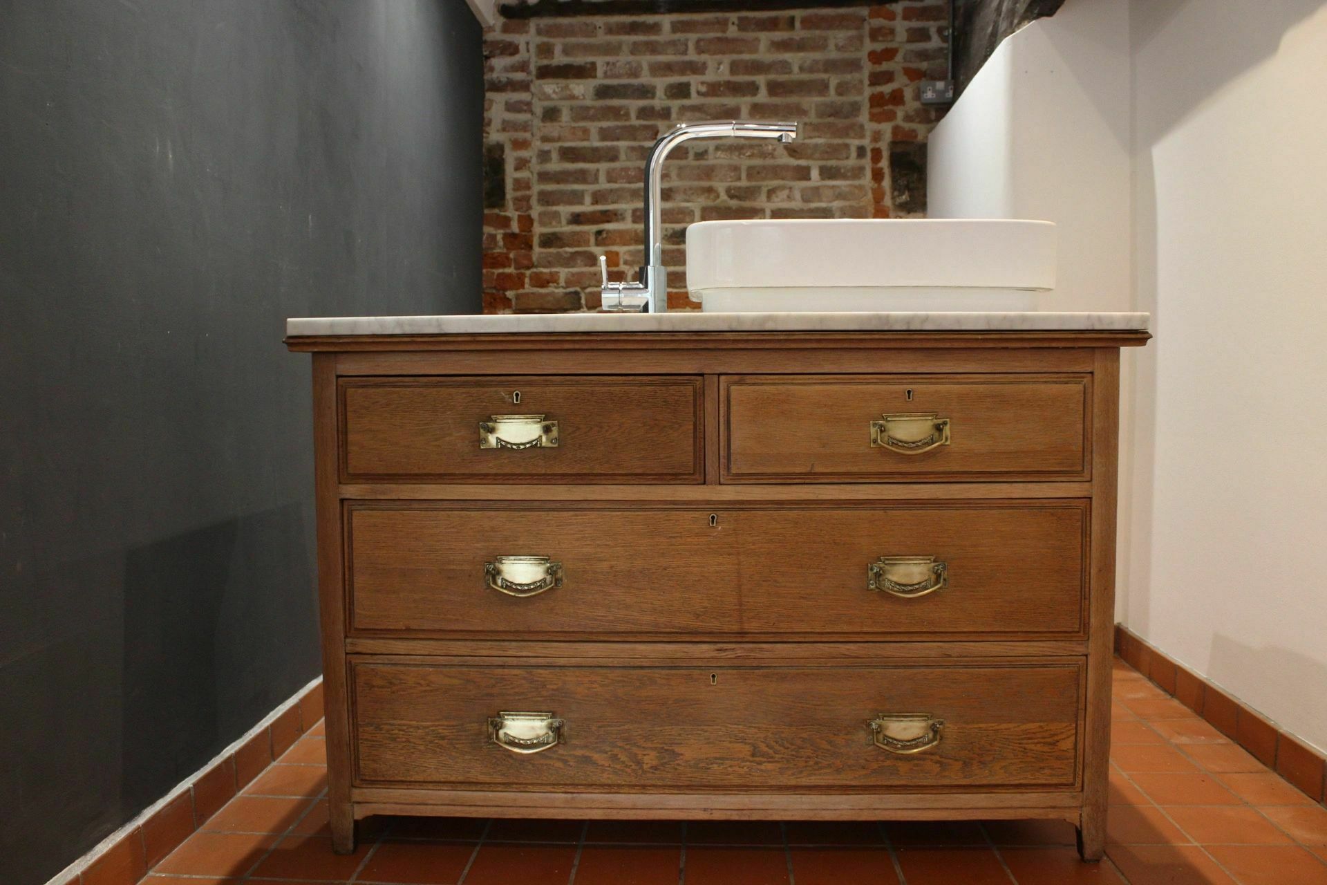 vanity unit antique