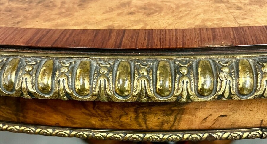 Fine Victorian Medium Size Centre Table | Vinterior