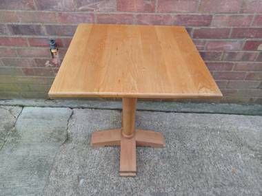 Light Wood Square Pedestal Table | Vinterior