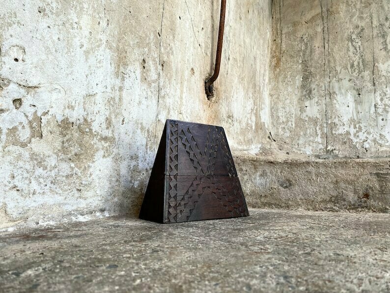 Vintage Wooden Triangular Sliding Lid Box | Vinterior