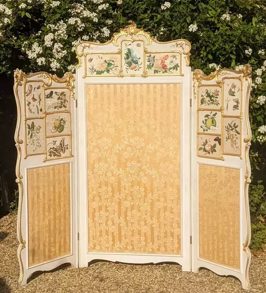 Superb Hand Painted Gilt Wood Dressing Screen With Chinese Paintings ...