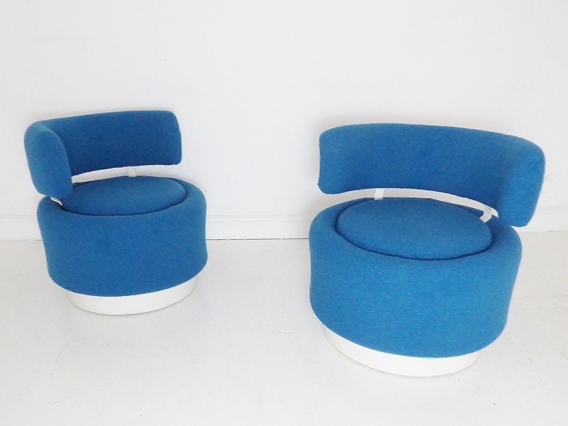 Stunning Pair Of Vintage Space Age French Pod Chairs 1970's | Vinterior