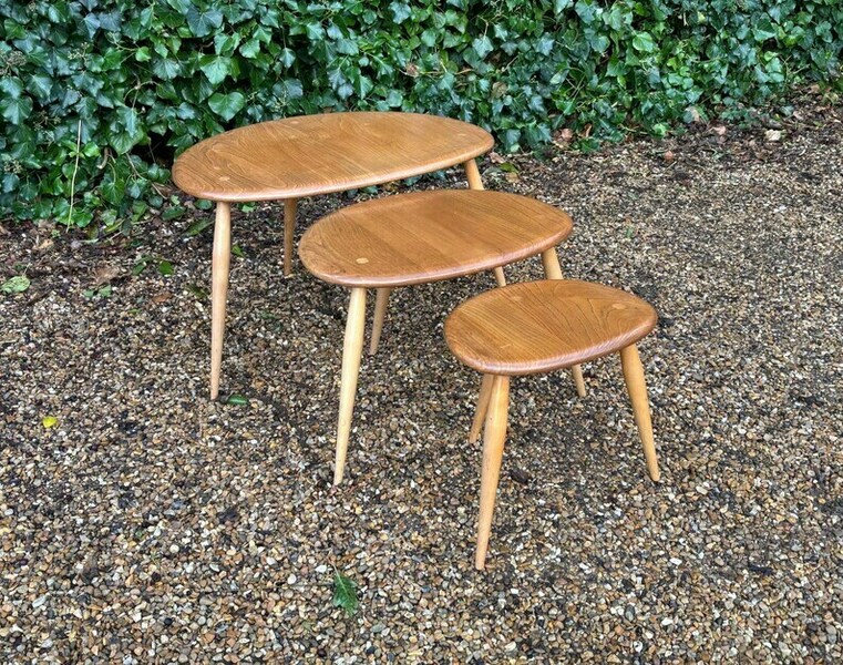 Vintage Ercol Pebble Nest Of Tables | Lucian Ercolani | Ercol | Vinterior