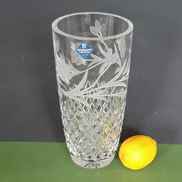 A Beautiful Vintage Edinburgh Crystal 9 Inch Tall Barrel Vase, Heavy ...