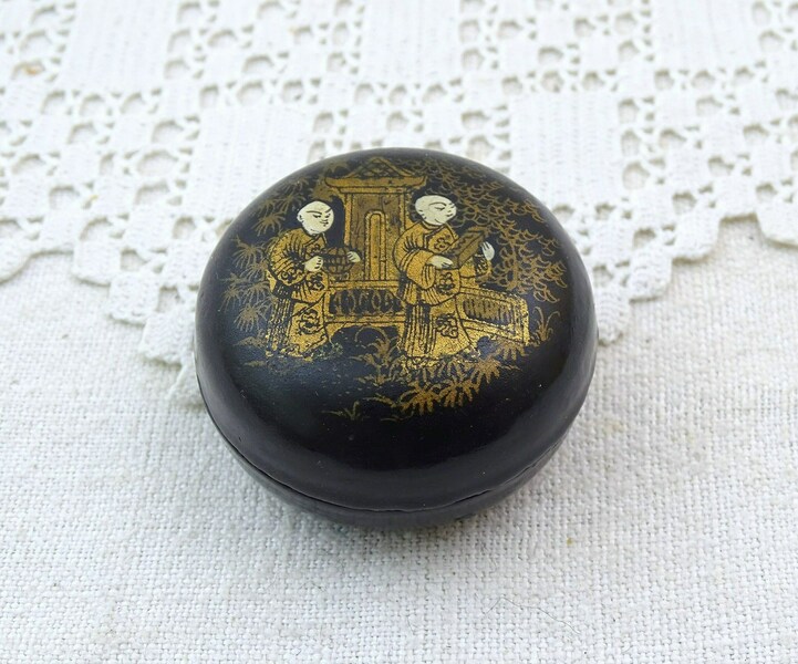 Small Antique Japanese Black Lacquered Pill Box With Hand Painted Gold ...