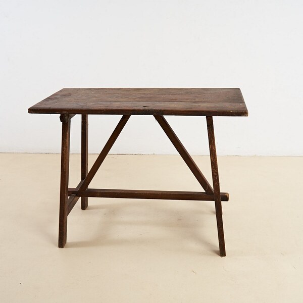 Wooden Table, Goat Shaped In Original Patina | Vinterior