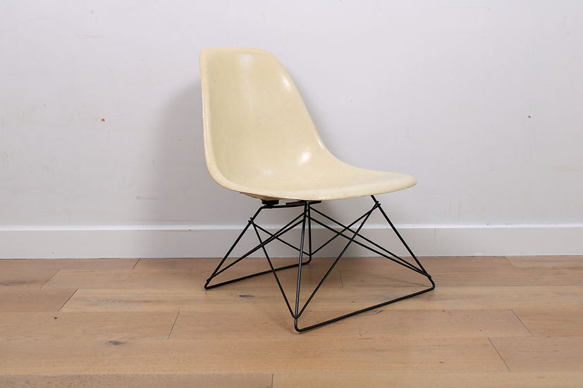 A Vintage Mid Century Eames Fibreglass Lsr Chair By Herman Miller Cats ...