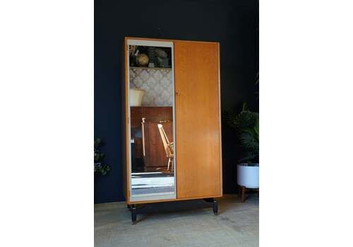 herbert e gibbs wardrobe