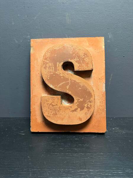 Victorian Era Terracotta Signage | Vinterior