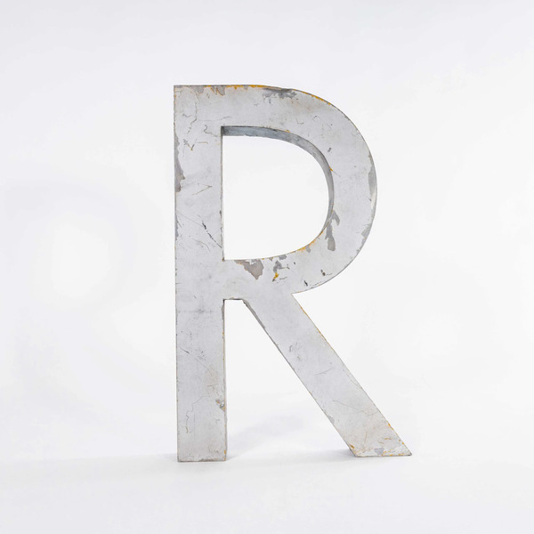 1950’s Medium Size Cast Aluminium Sign Letter – R | Vinterior