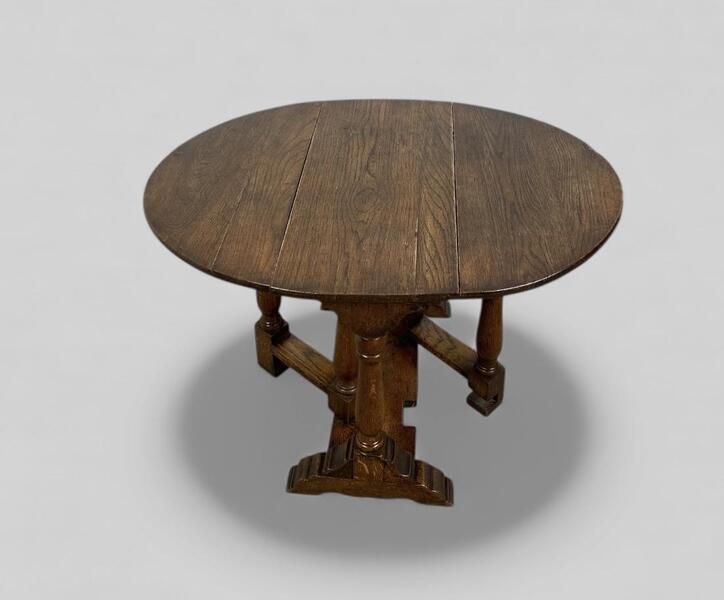 Oak Baby Gateleg Coffee Table (C. 1930) | Vinterior