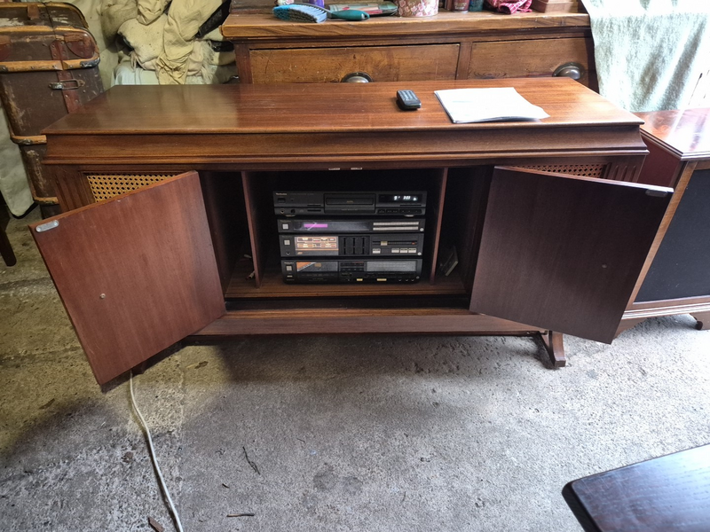 Technics Separates Stereo System Housed In Vintage Mahogany Cabinet ...