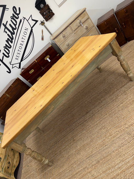 Vintage Painted Pine Farmhouse Table | Vinterior