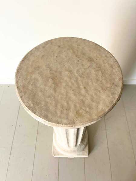 Fluted Cast Plinth In A Neoclassical Column Design For Indoor Or ...