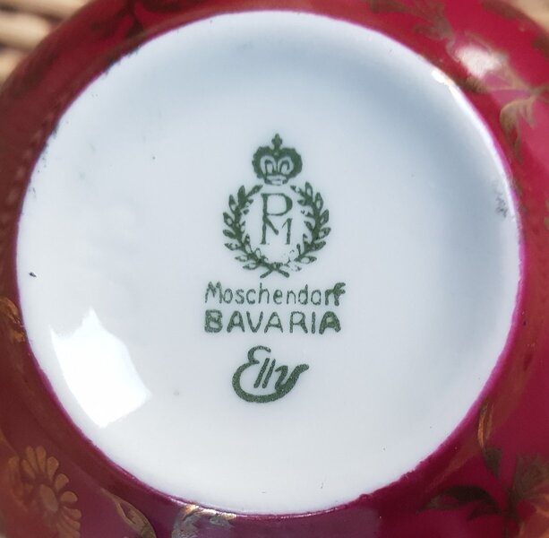 Gilded Porcelain Service Tete à Tete In Pink And Gold, Set Of 5 | Vinterior