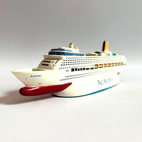 Vintage Heavy Resin Souvenir Model Of The P&O Ship “Aurora 2000 ...
