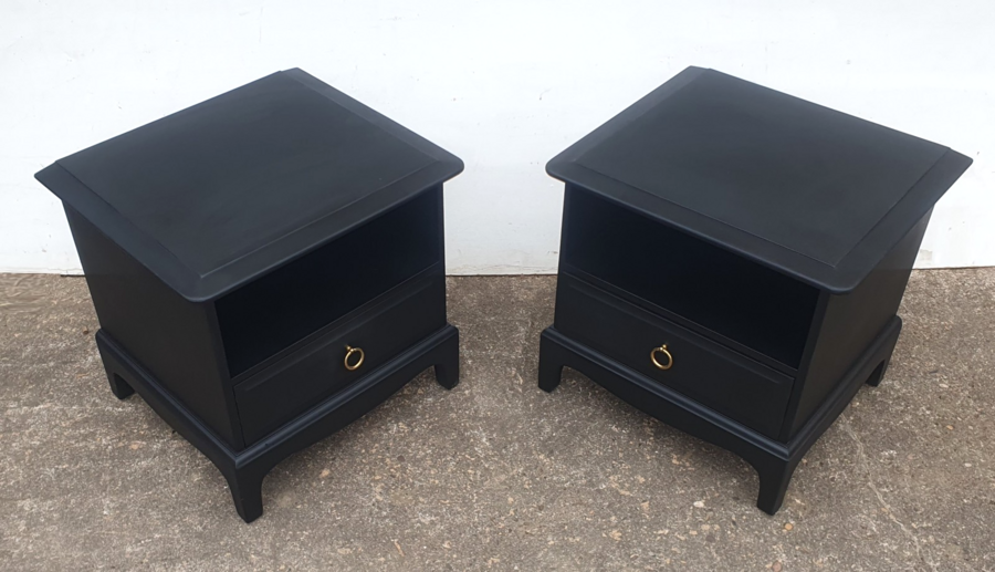 Pair Of Stag Minstrel Bedside Tables Cabinets | Vinterior