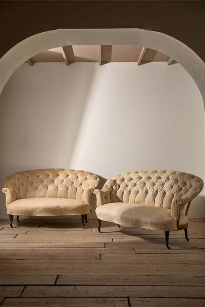 Rare Pair Of Napoleon III Buttoned Back Sofas | Vinterior