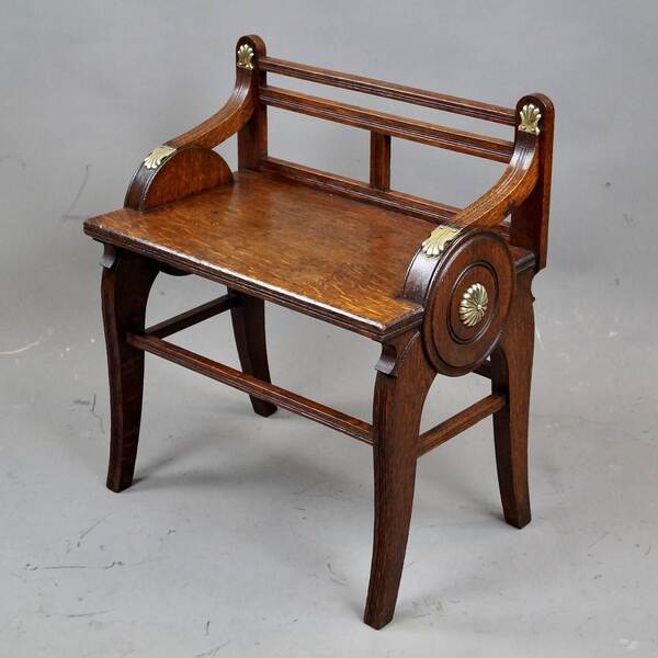 An Oak And Brass Mounted Hall Bench By James Shoolbred & Co. | Vinterior