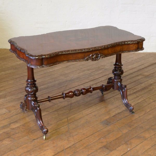 Antique Tables | 19th Century Victorian Walnut Table | Vinterior