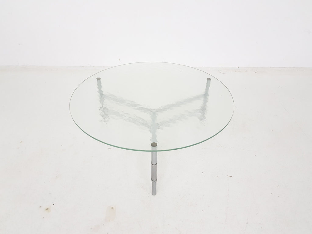 1970s Dutch Postmodern White Glass Round Coffee Table | Vinterior