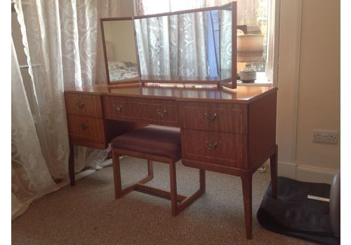 Showstopping Vintage Dressing Tables | Vinterior
