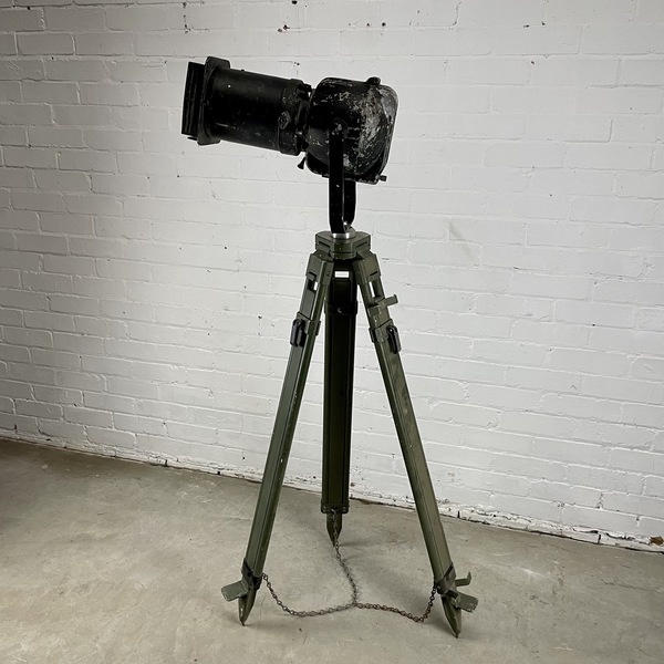 Strand Spotlight On Large Tripod | Vinterior