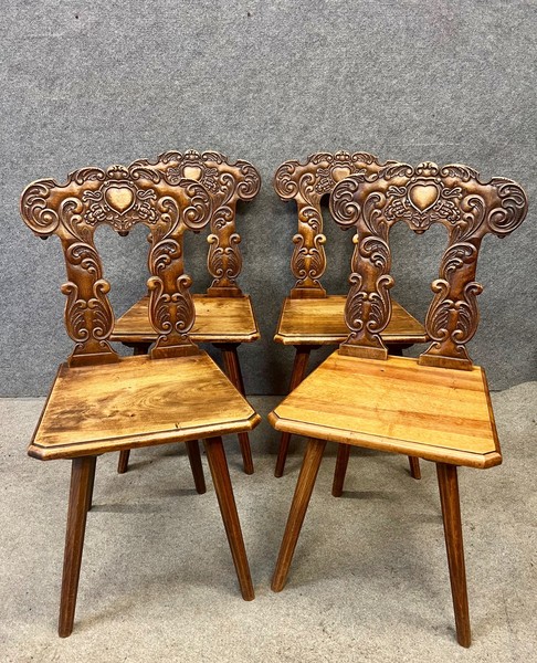 Set Of 4 Swiss Alpine Escabelle Chairs | Vinterior