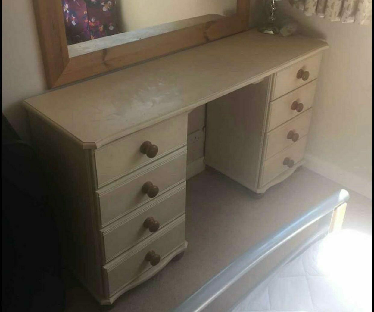 Design Your Own Dressing Table | Vinterior