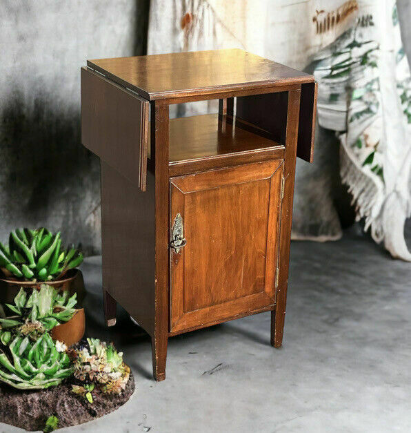 Edwardian Bedside Cabinet. In Mahogany With Fold Out Flaps Vinterior